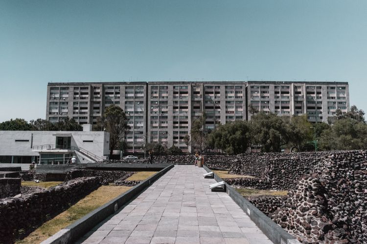 The Tragedies Of Mexico City’s Tlatelolco Housing Complex | Traveling Circus of Urbanism